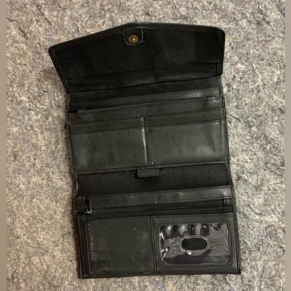 Fossil | Bags | Vintage Fossil Black Leather Wallet 954 | Poshmark